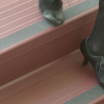 Vinyl Stringers & Risers - Diamond W