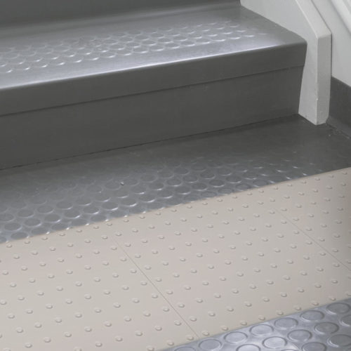 Vinyl Stringers & Risers - Diamond W